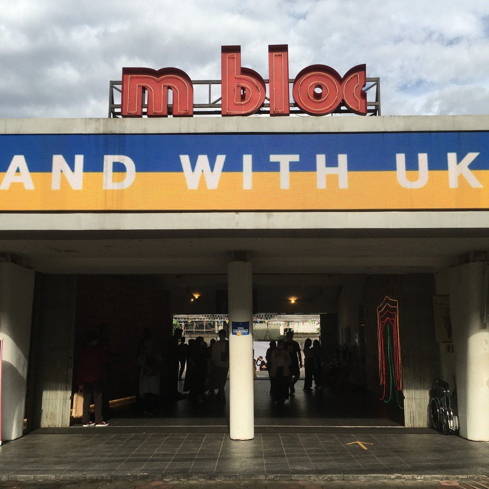 M Bloc Space: Ruang Publik yang Kini Menjadi Ruang Kreatif Anak Muda ...