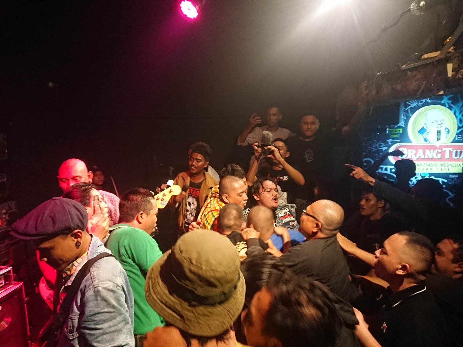 Pengalaman Menonton Brang Breng Brong #3: Konser Musik Punk yang ...